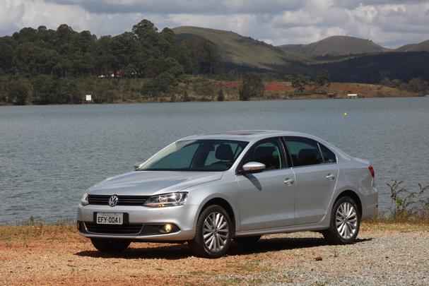 VOLKSWAGEN JETTA 2.0 TSI - Vrum